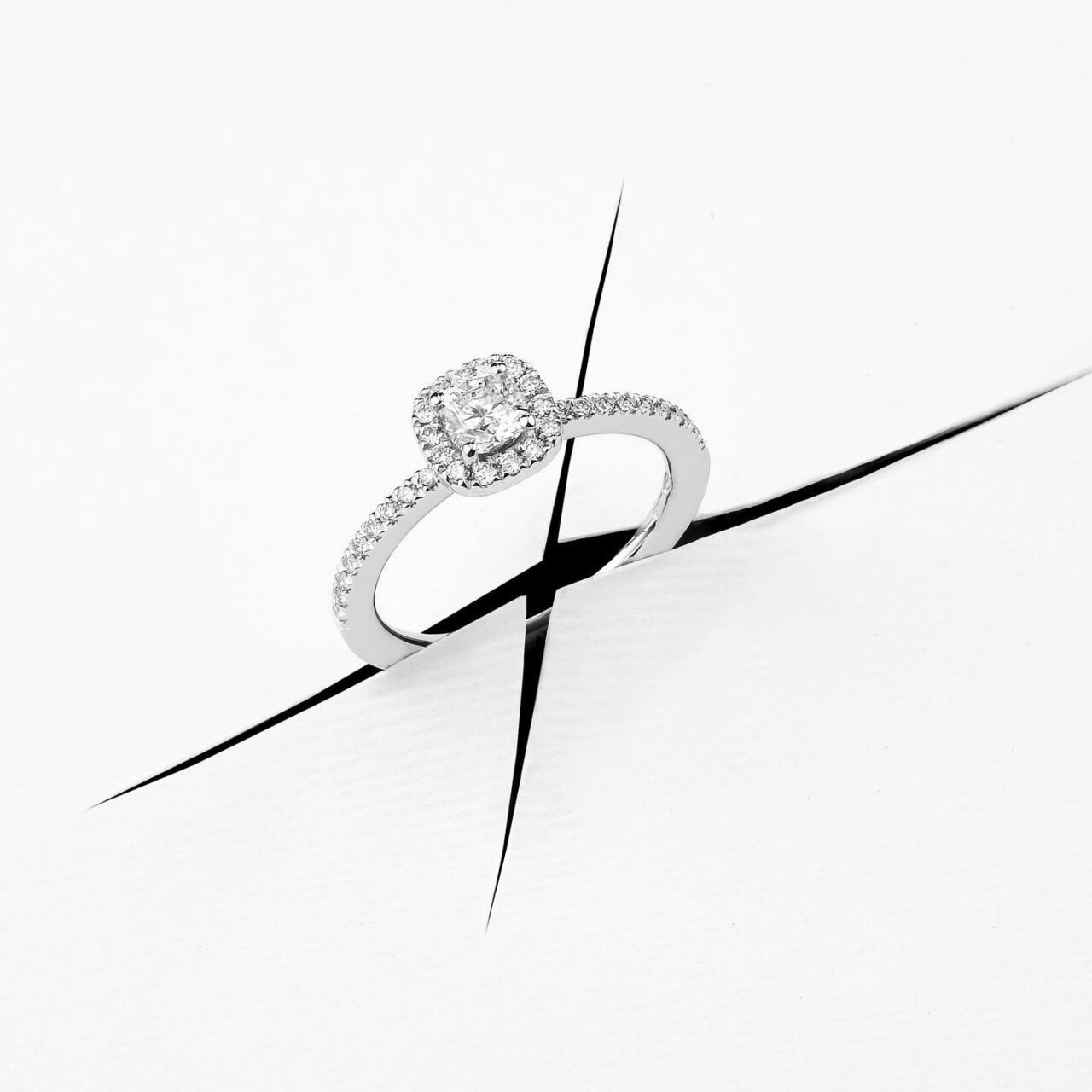 De Beers: l'incanto eterno dei diamanti e la storia di un colosso